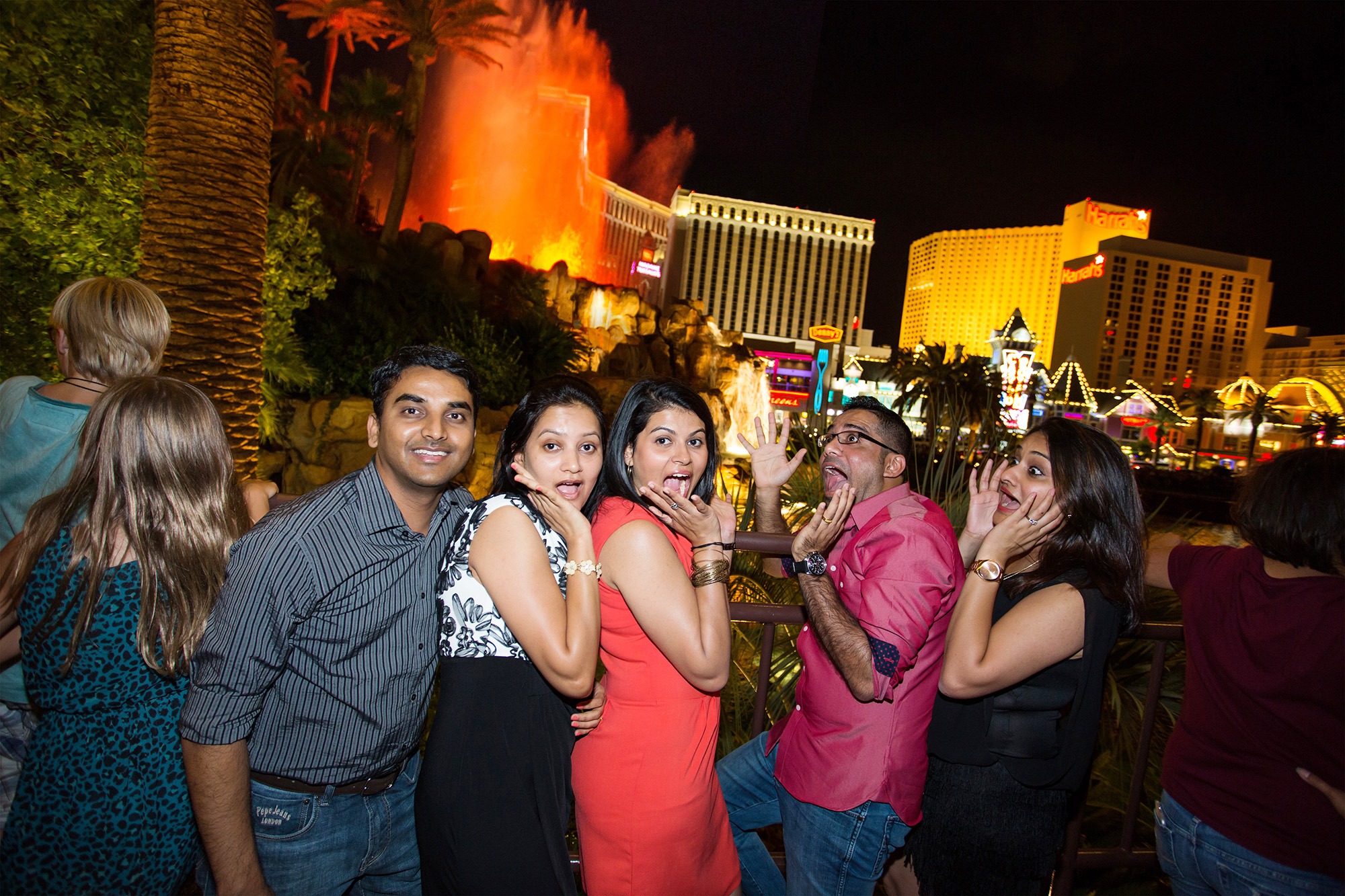 Mirage Hotel and the Volcano Show - MyVegasLimoTour | MyVegasLimoTour